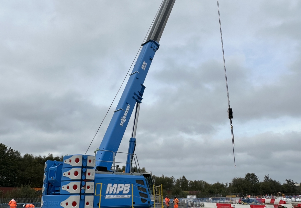 AGD supplies latest crawler cranes for HS2 | Construction Enquirer News